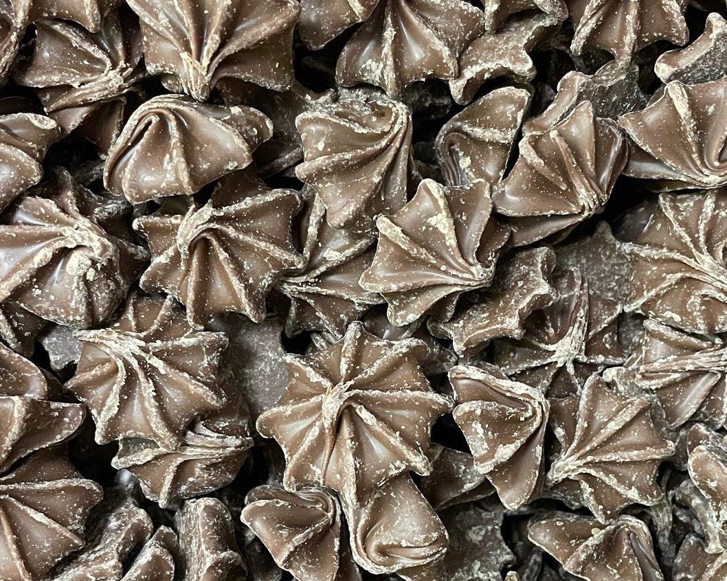 It's Time for Peanut Butter & Chocolate Star Cookies! – Candy Favorites
