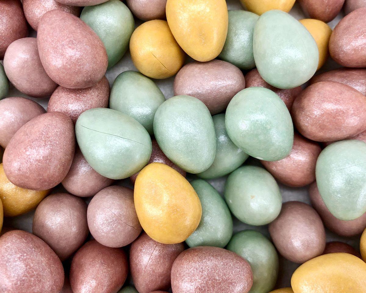Cadbury Shimmer Milk Chocolate Mini Eggs - 2 lb. – Candy Favorites