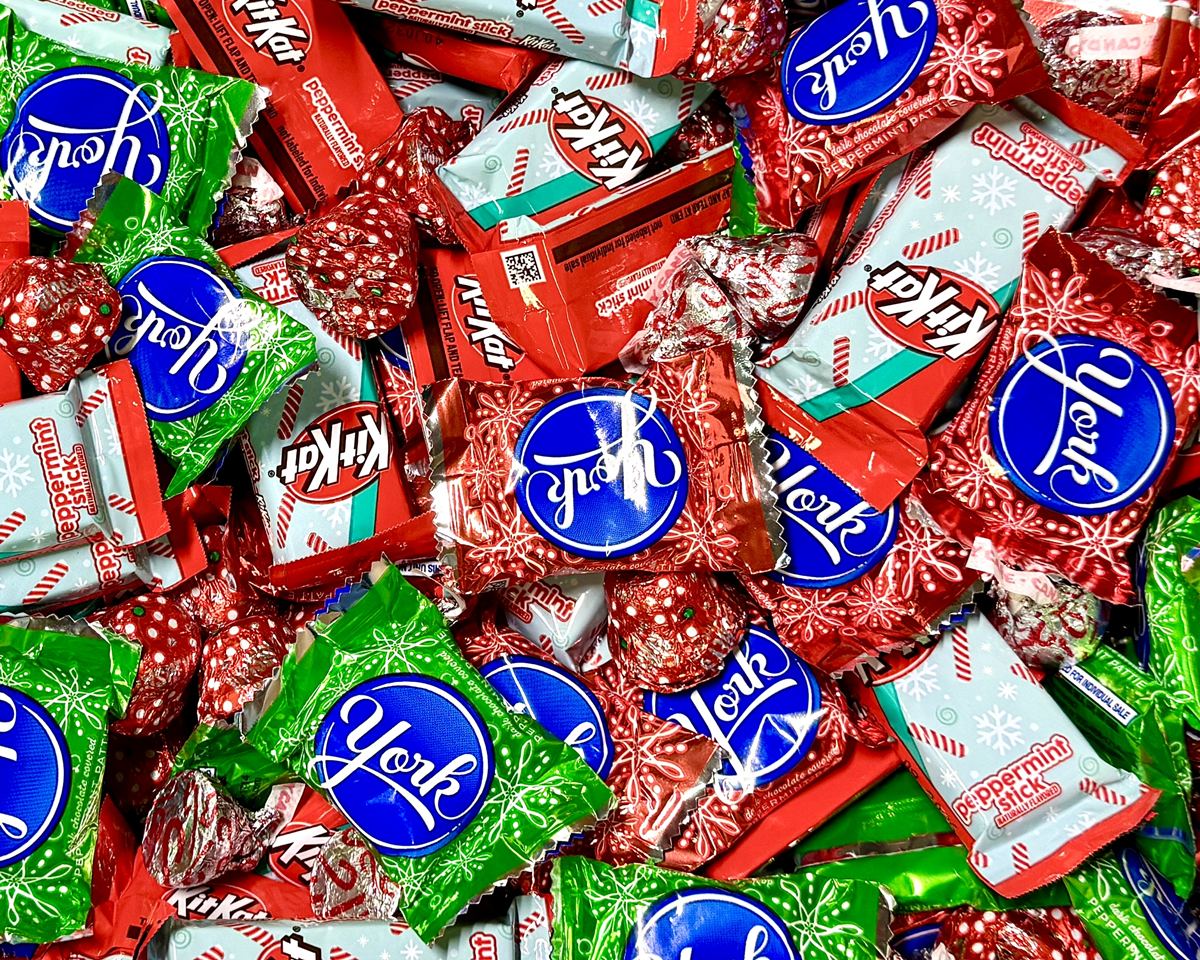 Hershey's Mint Christmas Candy Assortment - 2 lb. – Candy Favorites